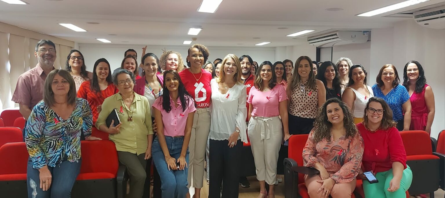 Outubro Rosa: SCGE promove ação de conscientização sobre a importância ...